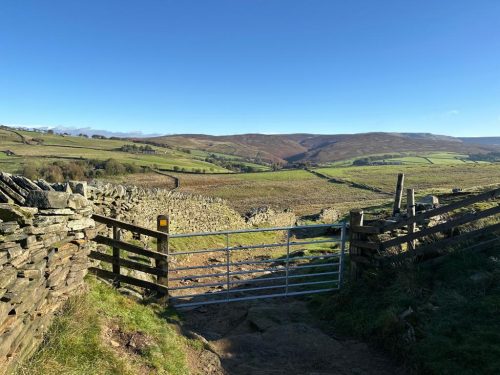 Cown Edge and Robin Hood’s Picking Rods loop - Visit New Mills