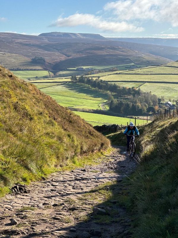 Cown Edge and Robin Hood’s Picking Rods loop - Visit New Mills